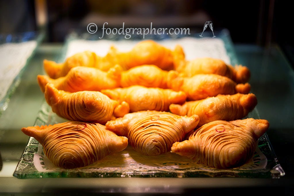 Beard Papa & 1A Crispy Puffs