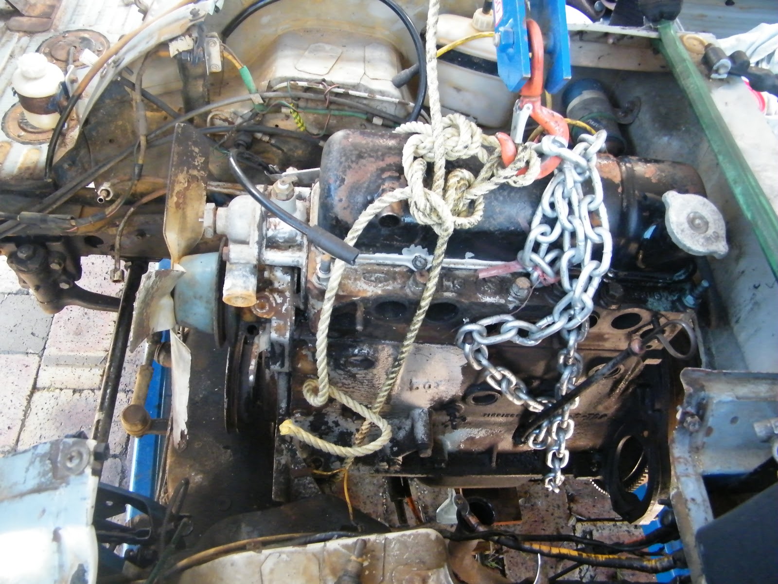 COMMER VAN OZ TOUR : Restoring the Commer