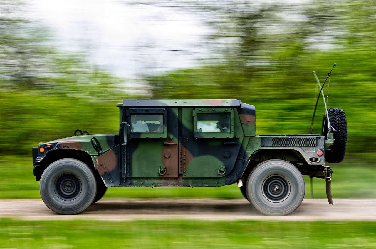 US Army Humvee Driver: Driven to Work Photos - Latest Auto Design