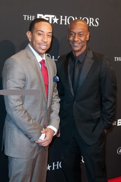 THIS IS THE CHRONICLES OF EFREM: The Daily Buzz for Feb 12