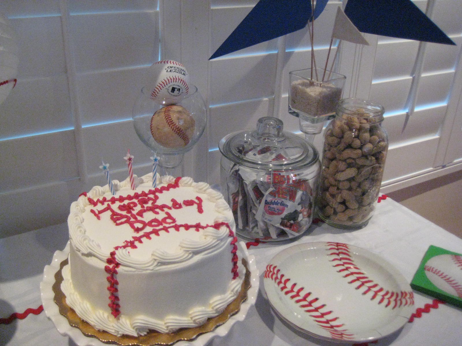 Creative Party Ideas by Cheryl: Baseball Party...Go New York Yankees!