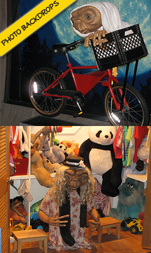 Universal Landing: E.T.'s Toy Closet & Photo Spot