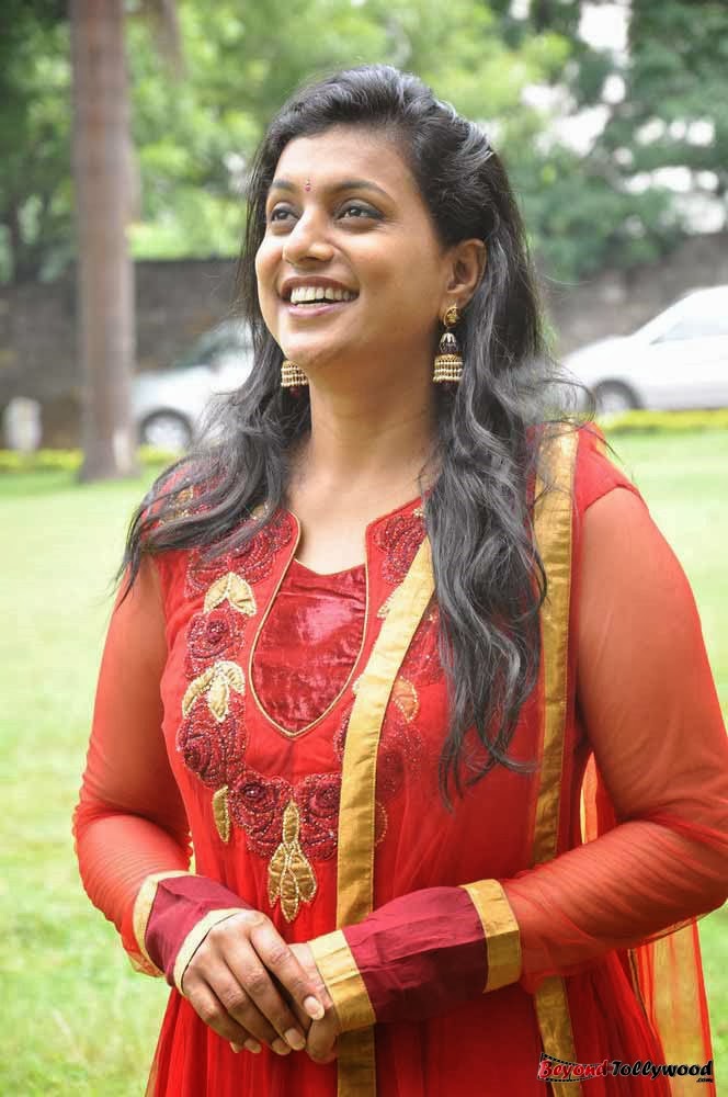piczplaza: Actress Roja Photos at Kamina Movie Pressmeet