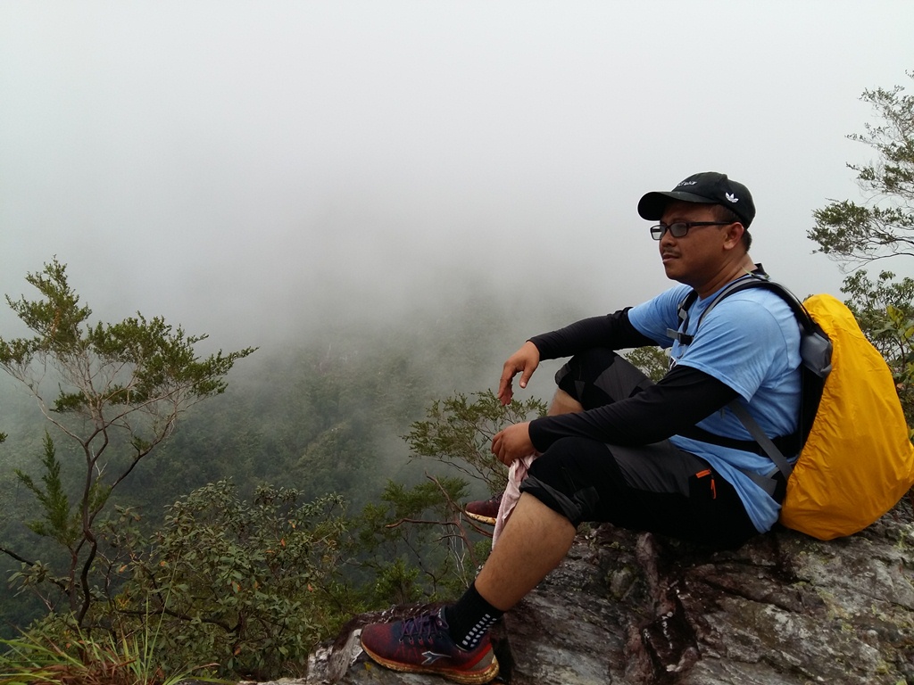 TRAVELOG: GUNUNG KENDERONG-KERUNAI (K2) : Pemandangan Awan Karpet Yang ...