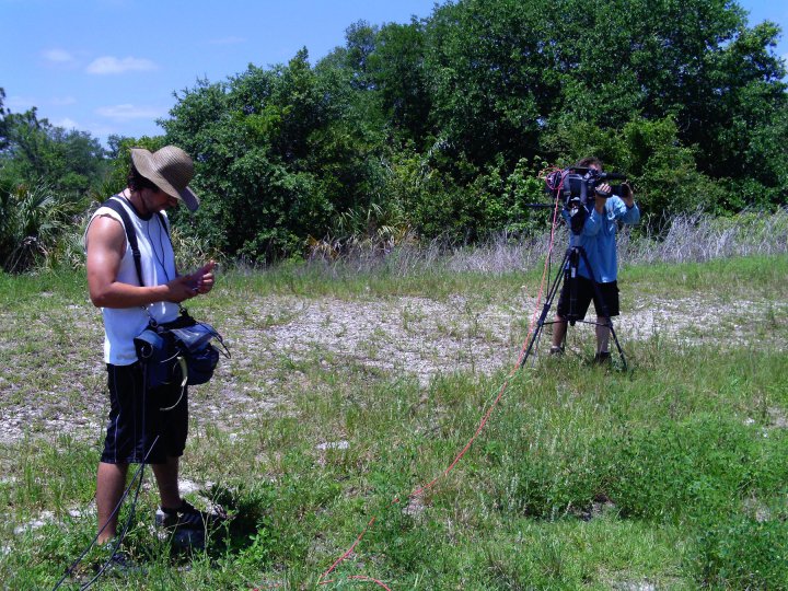 Sayang Wayang: Hell Glades (2013)