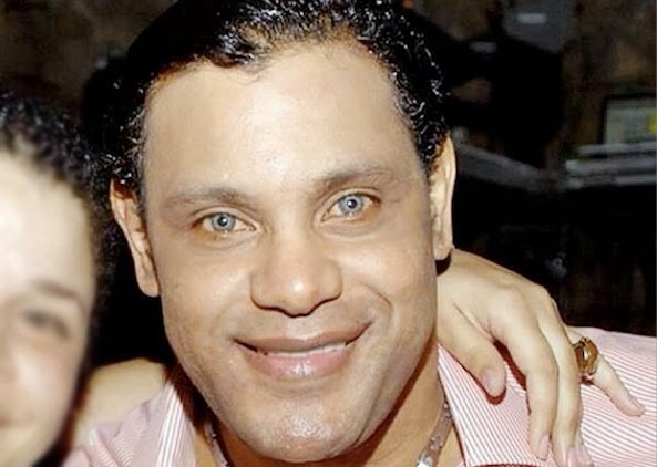¡LO QUE HACE EL DINERO!... SAMMY SOSA, AHORA QUIERE SER UN HOMBRE BLANCO