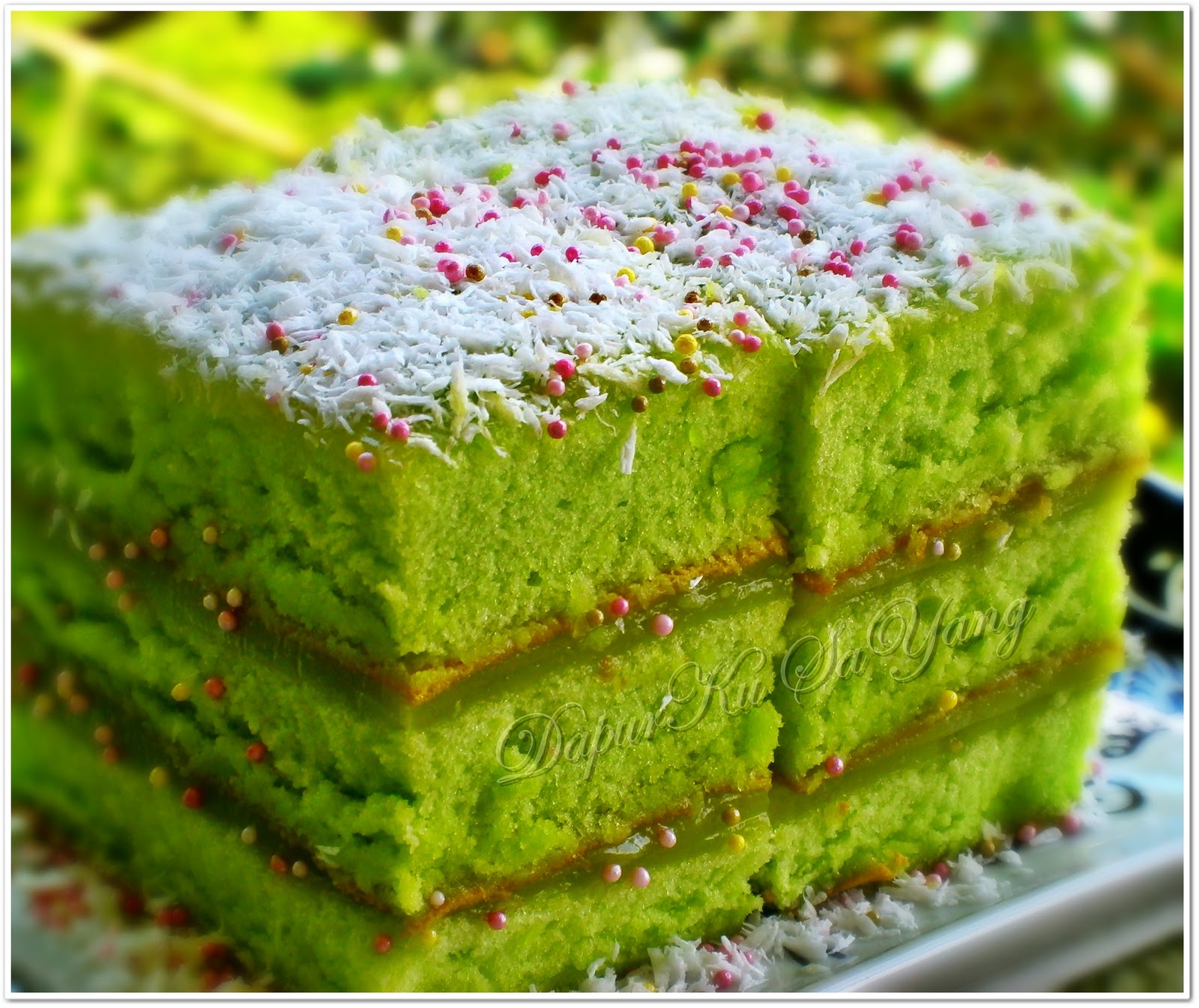 DapurKu SaYang: Kek Pandan Lapis Kastard