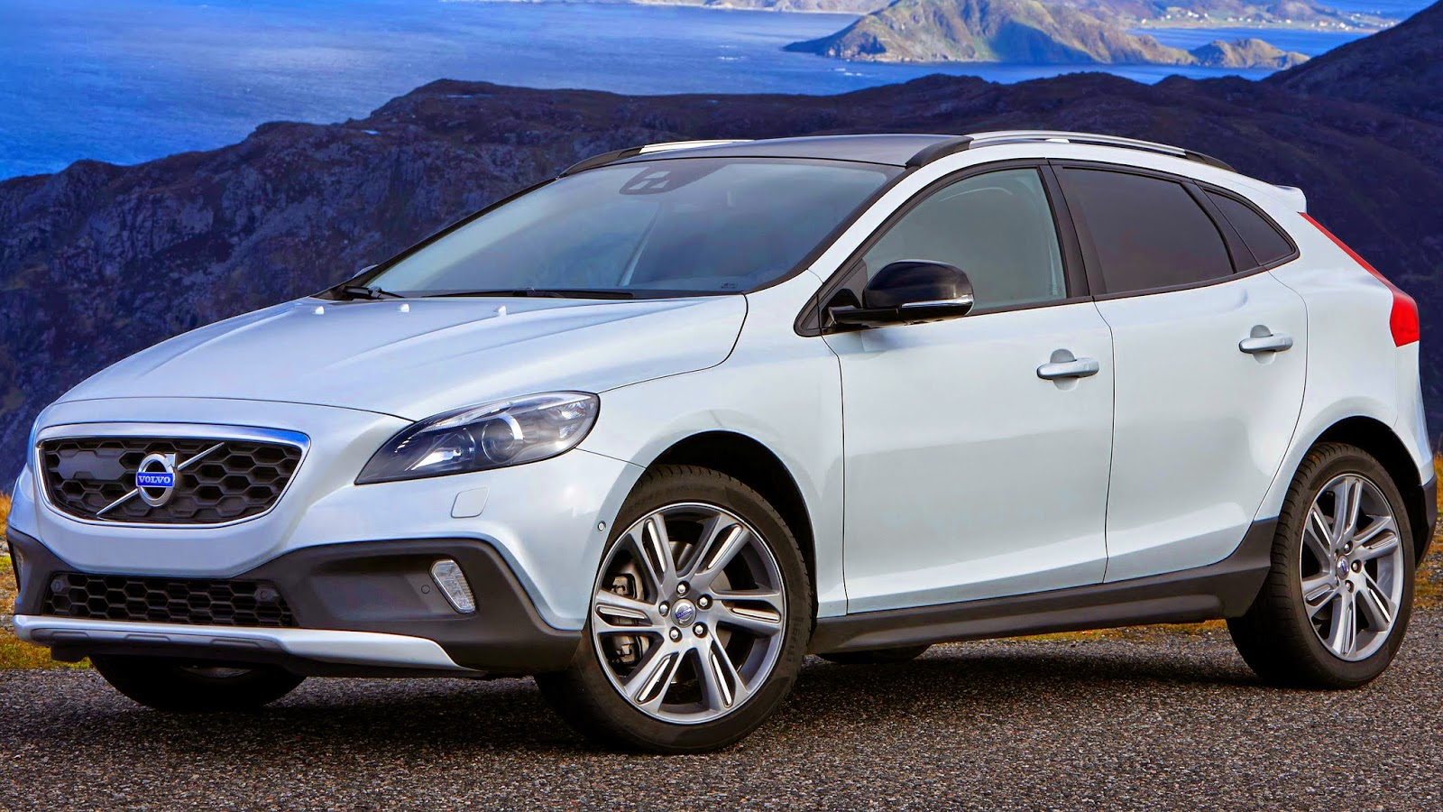 Volvo V40 Cross Country 4x4 2015