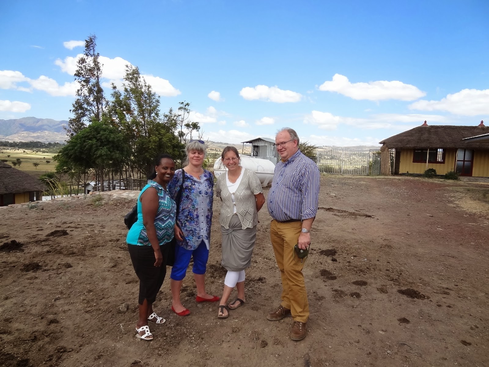Op reis met Jan ..., geniet mee!: Actieve Nederlanders bij Debre Zeit ...