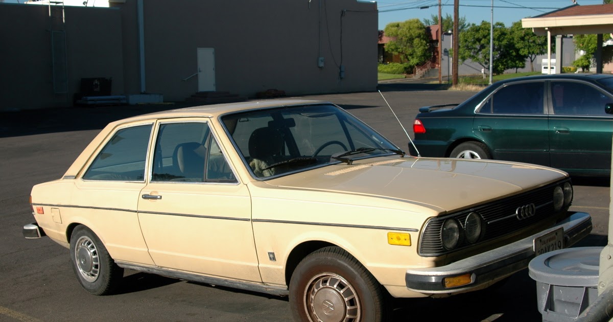OLD PARKED CARS.: 1979 Audi Fox.