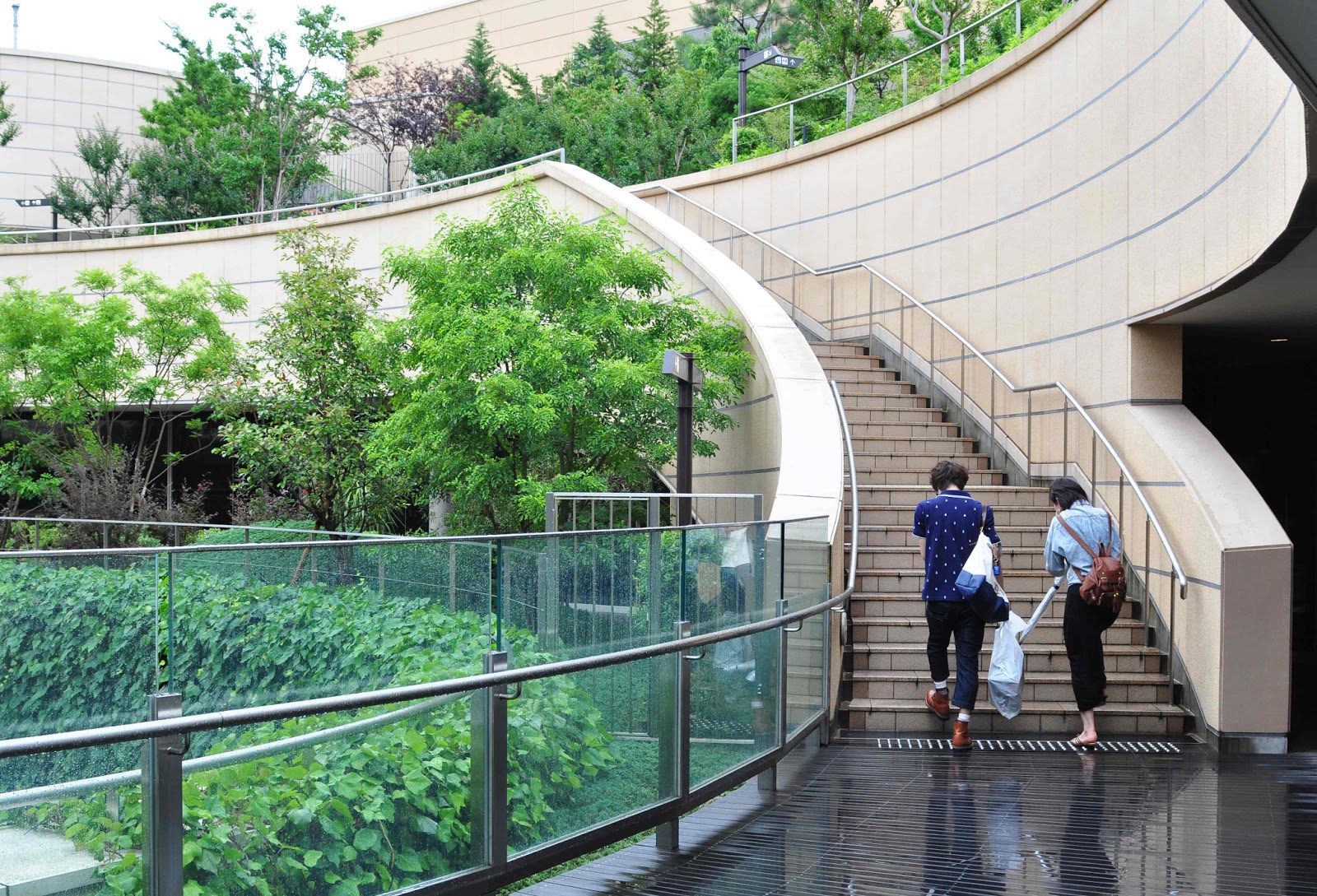 Namba Parks Landscape Gardens in Osaka, Japan: Most Beautiful Houses in ...