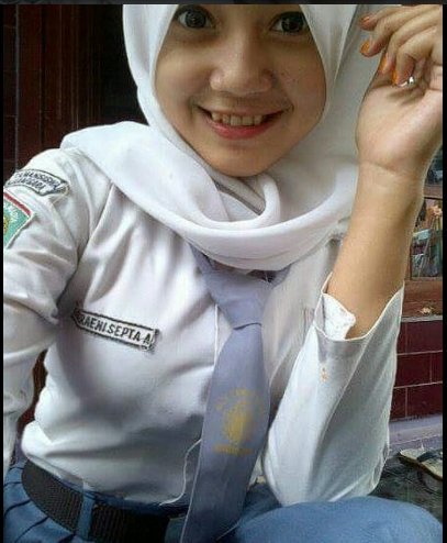 VIDEO MESUM ABG NAKAL BERHIJAB NGEWE SAMPAI MUNCRAT