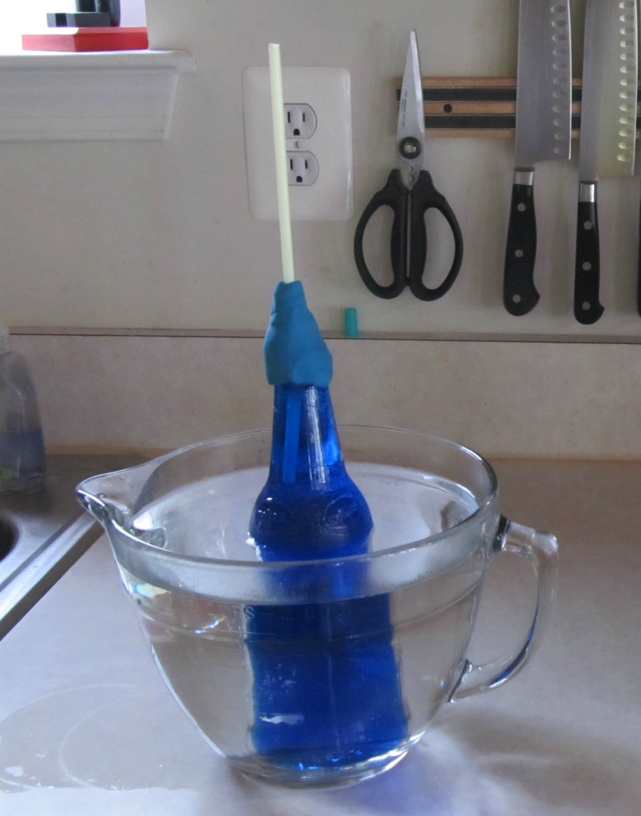 You, Me and B: Science Class - Weather Experiments