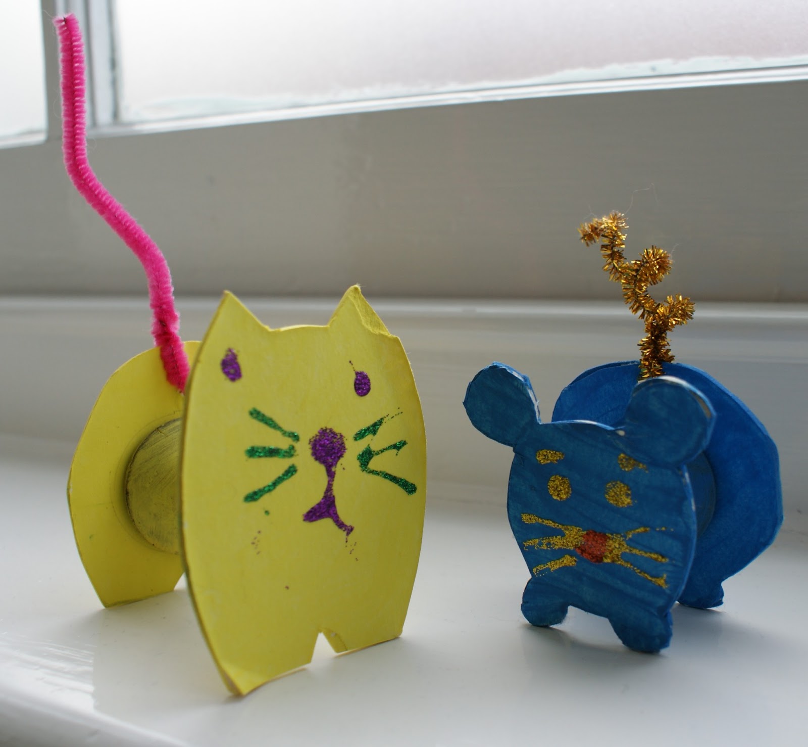 The 'Something To Make' Challenge: Make Cotton-reel Animals