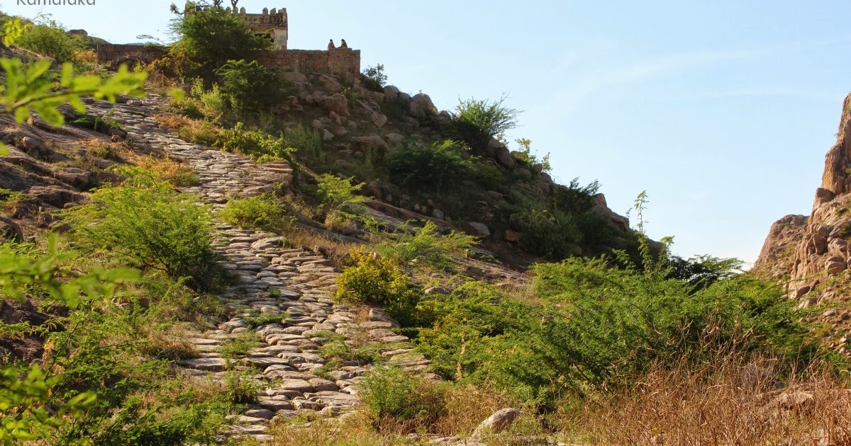 Journeys across Karnataka: Shahapur fort - part 1