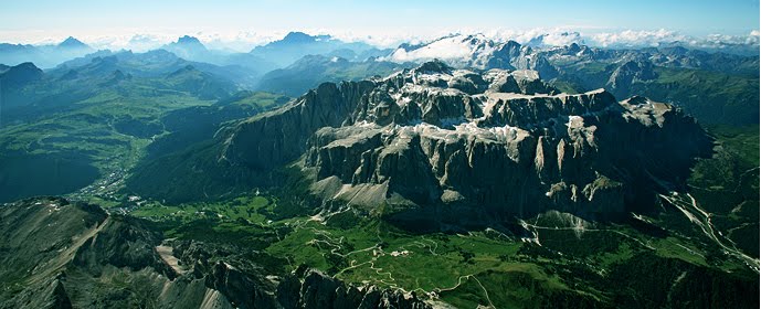 ITALIAN CYCLING JOURNAL: MTB Riding the Sella Ronda