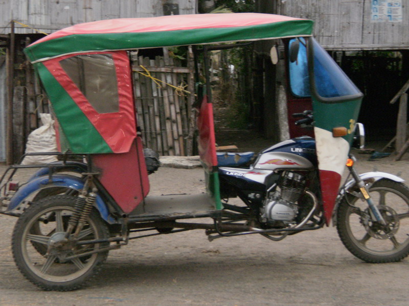 Guayaquil Insumiso: ¿Cuál es el fetiche (con las tricimotos)?