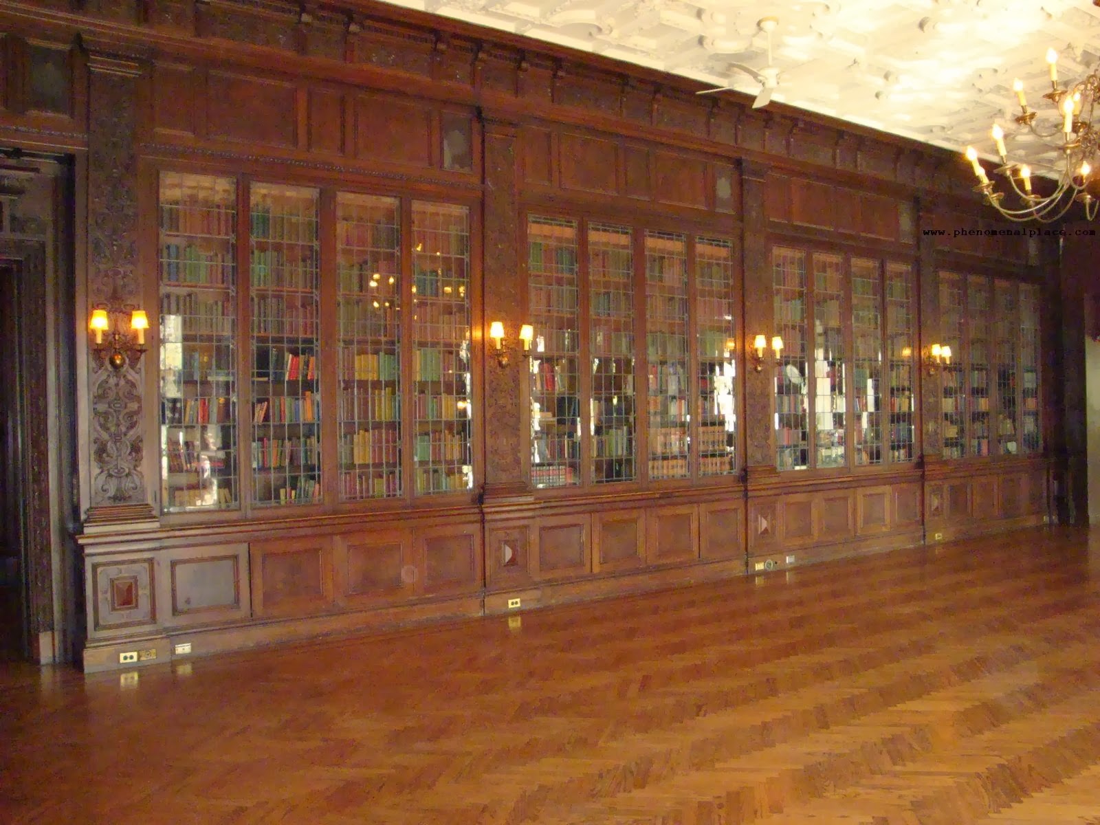 MyPhotoPics: Caza Loma, Καναδάς