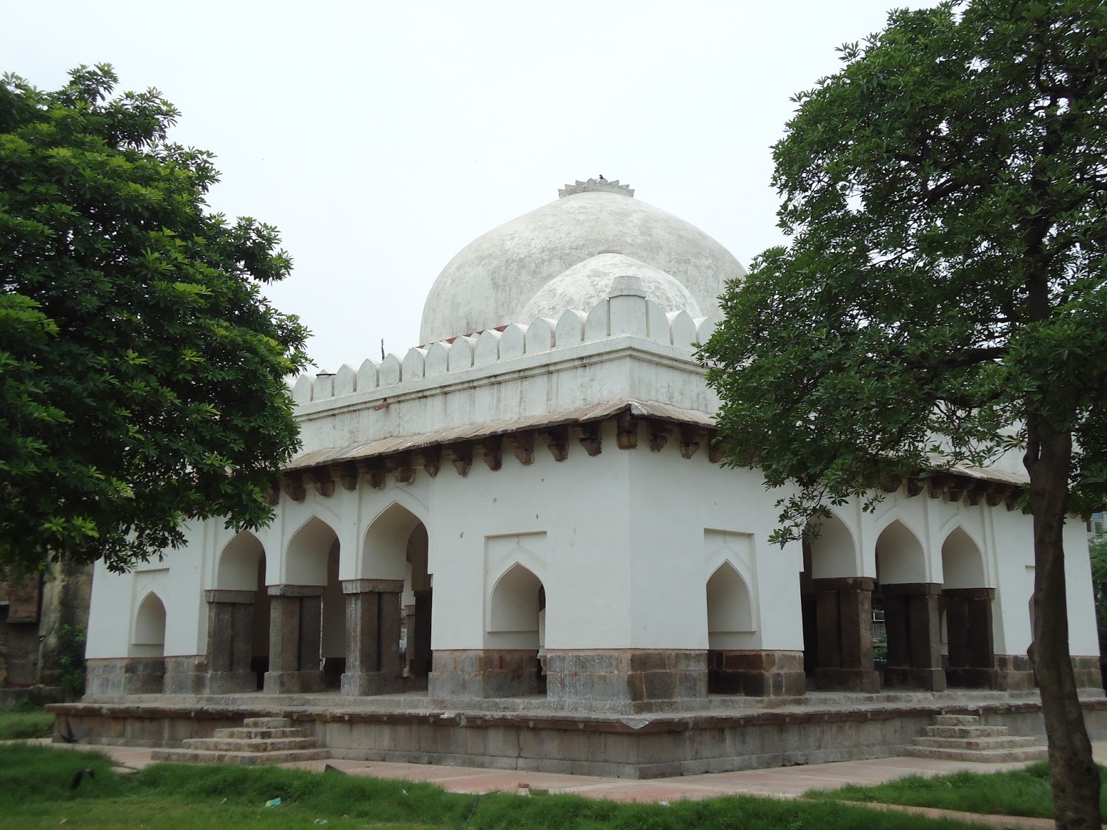 Delhi Heritage: Barah Khamba Tomb on Lodhi Road.
