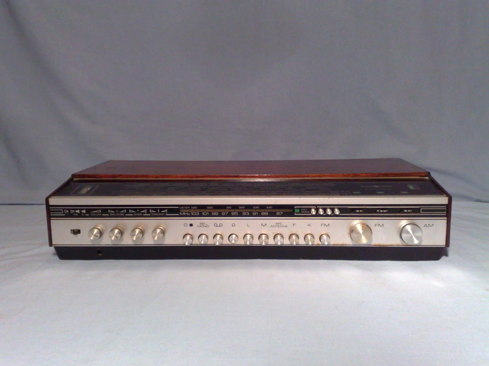 TOM's TECH TOYS: SOUNDMASTER