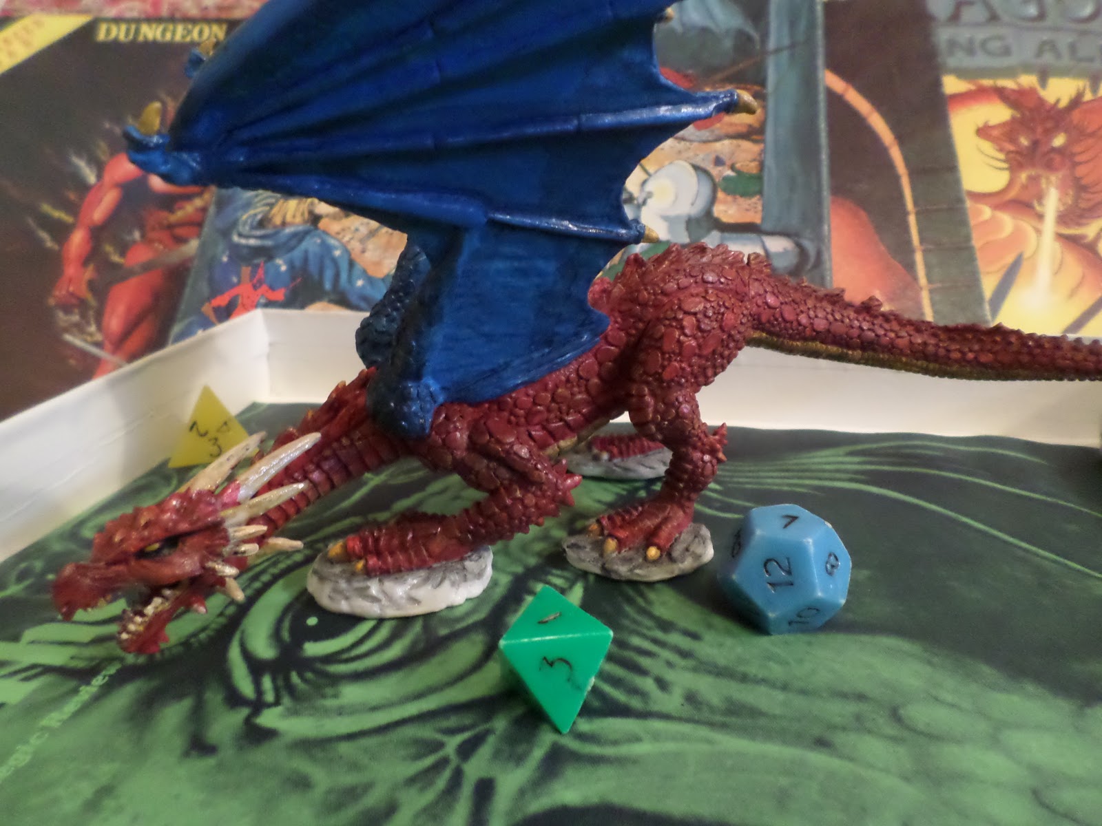 Dungeoneers Syndicate: My David C. Sutherland III inspired Dragon miniature