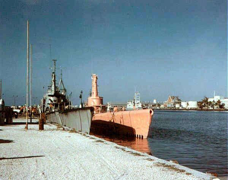 Arkansas Inland Maritime Museum at North Little Rock: USS Archerfish ...