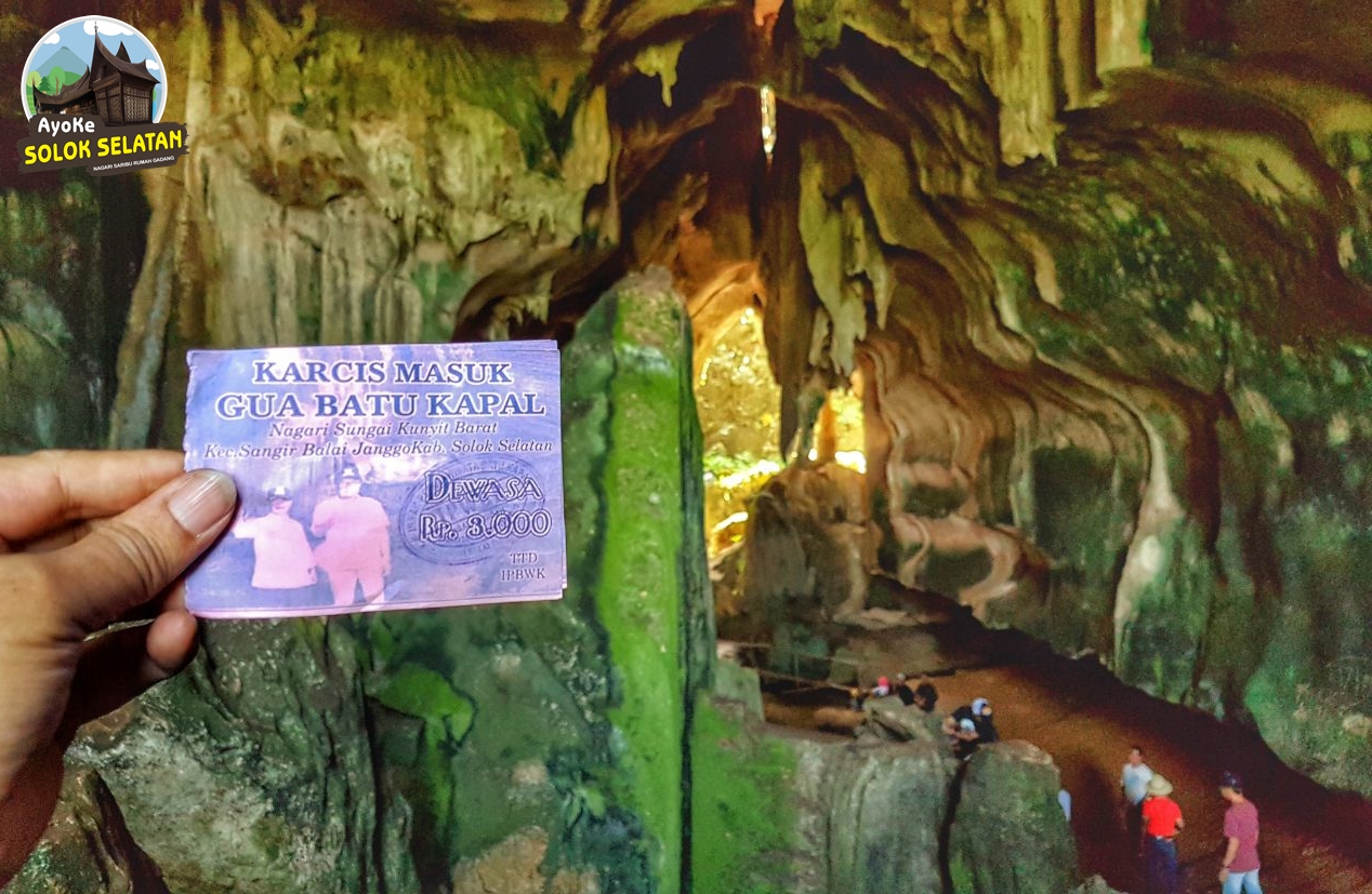 Jelajah Nagari Awak: Goa Batu Kapal, Sensasi Menyelinap di Ngalau Warna ...