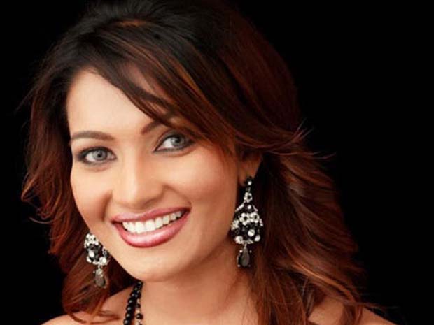 SRI LANKAN TASTE Fashion Magazine: Sri Lankan Hot and Sexy Singer ...