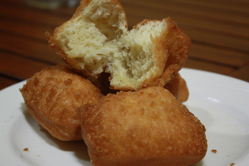 kambingaul: makanan berjudul bolang baling