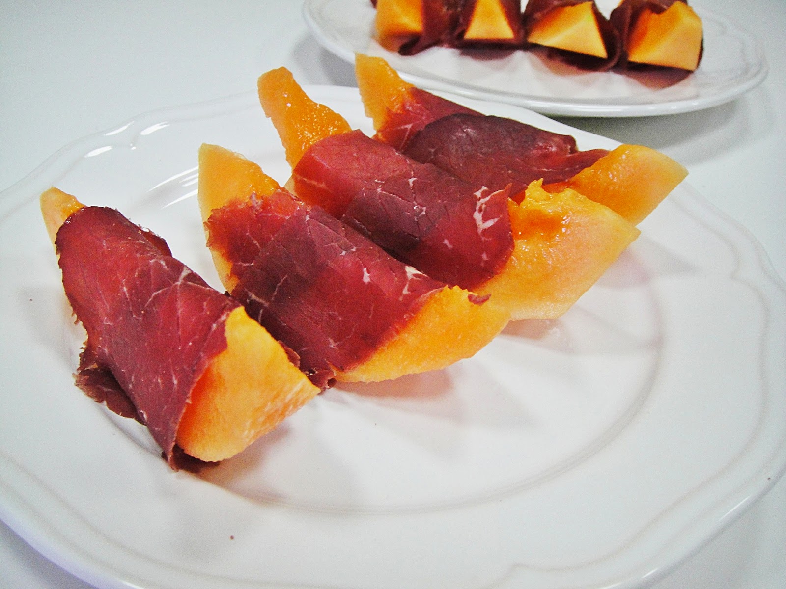 Maryam's Culinary Wonders: 794. Melon with Viande Sechee