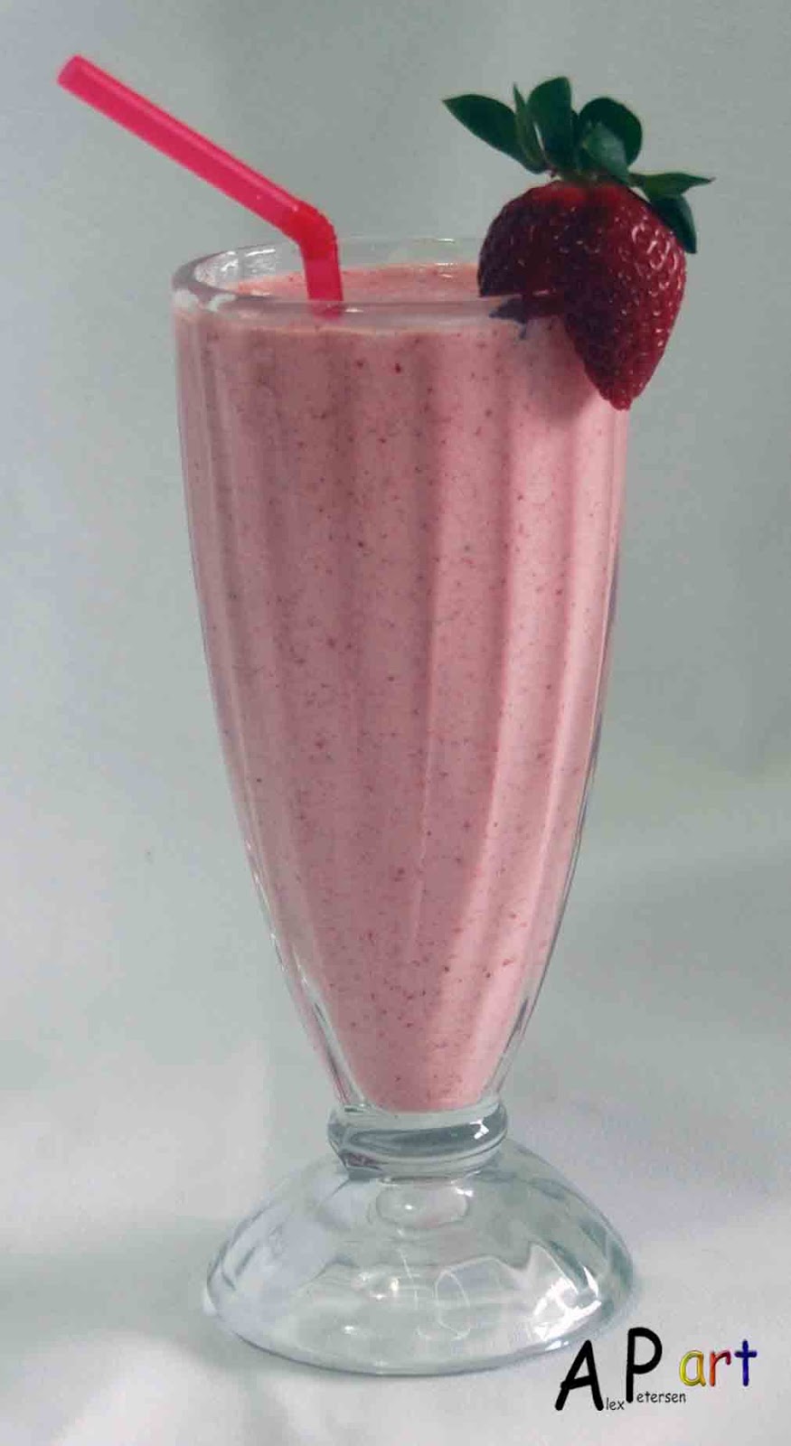 Alex the Contemporary Culinarian: Fresh Strawberry Milkshake