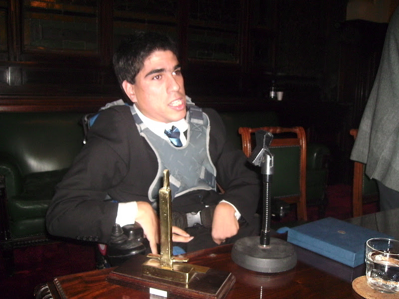 SOTAQUE ESPORTIVO: JORNALISTA ESPORTIVO URUGUAIO NICOLÁS FALCÓN ...