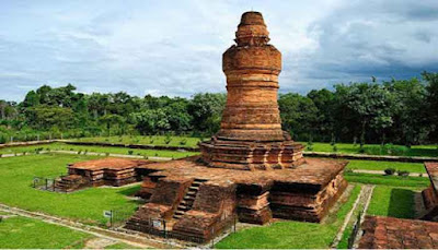MENYELUSURI KOMPLEKS CANDI MUARO JAMBI - Adeeva Travel