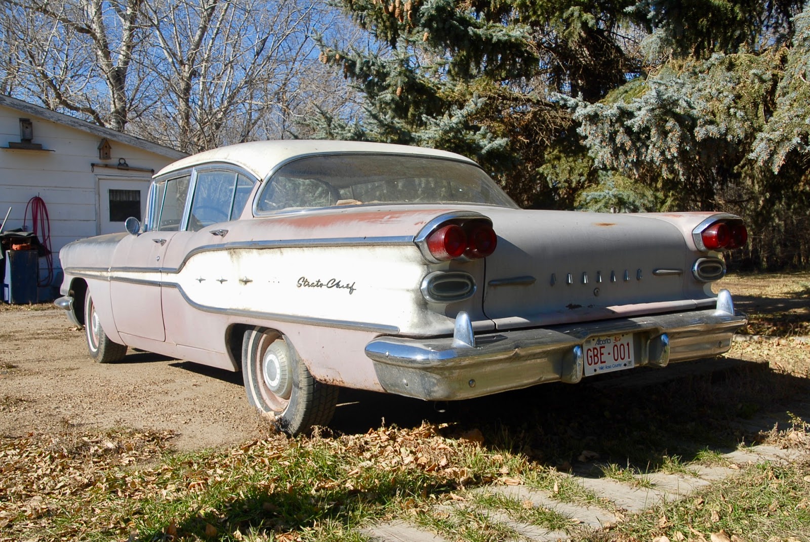 autoliterate: 1958 Pontiac Strato Chief