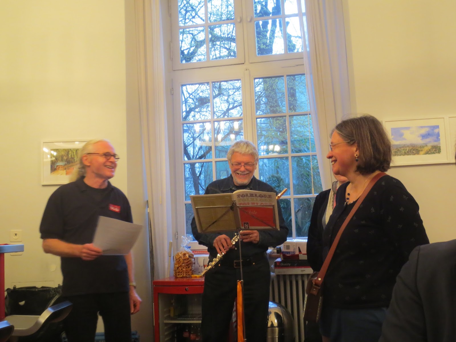 KINTUN (kintun, mapudungun: (an)sehen, suchen ; to look at / for ...