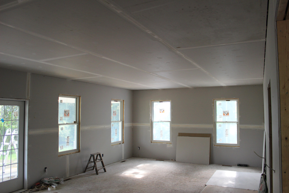 Elba Farm House: Drywall In - Column Out