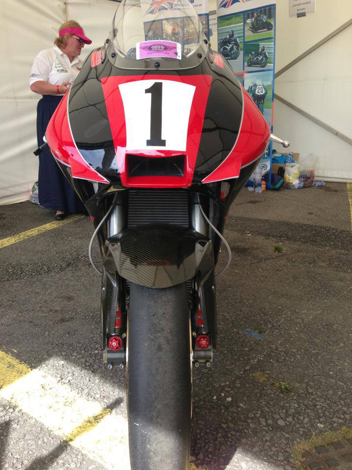 ROTRON RT700 Rotary Engine / Crighton Racing