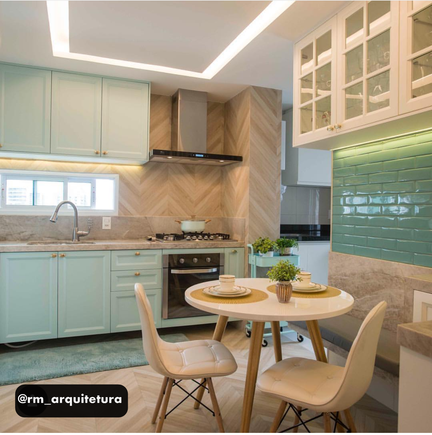 Cozinha verde menta e madeira, um sonho!! - Jeito de Casa - Blog de ...