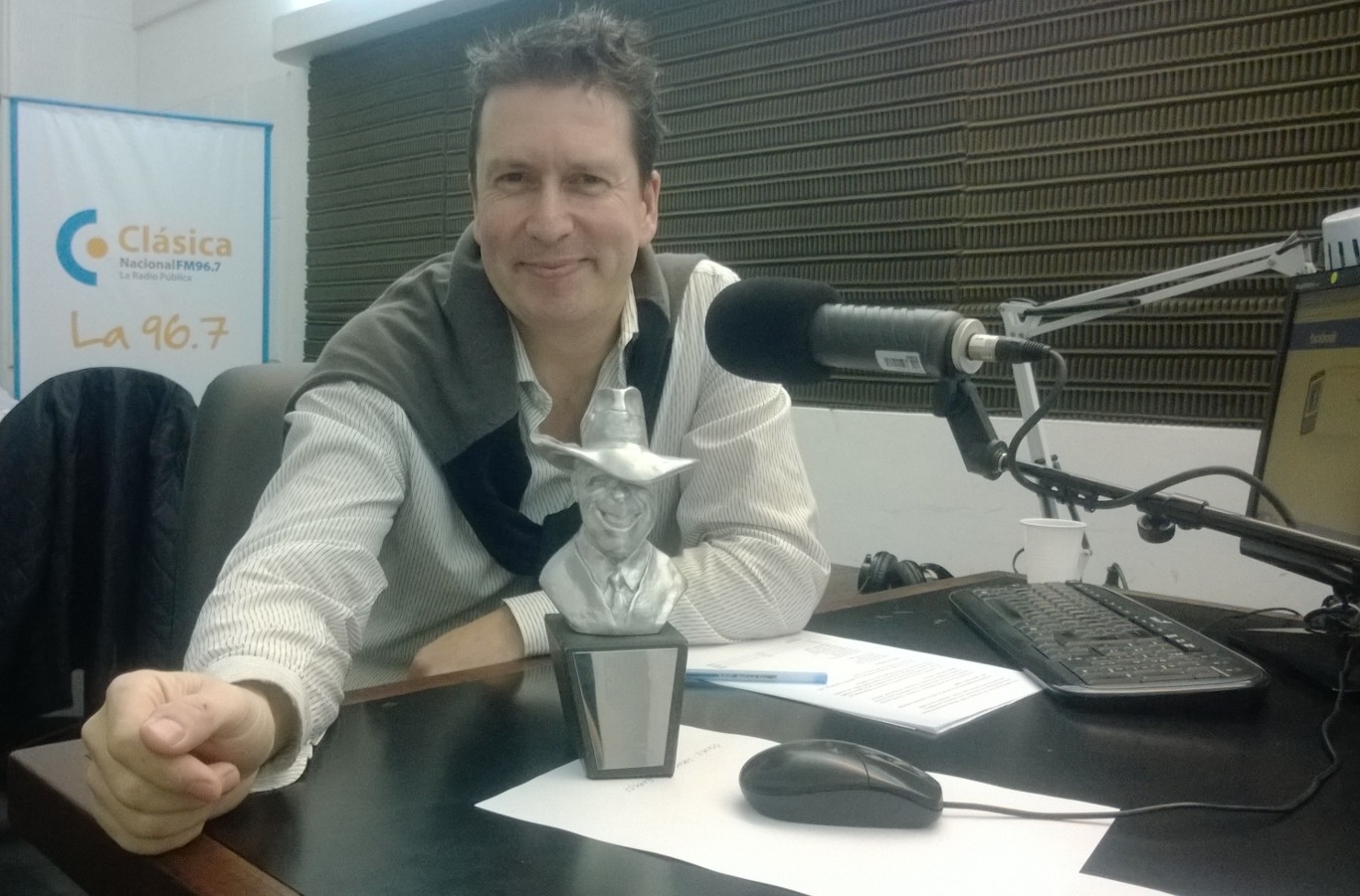 El Mirador Nocturno: Mariano Rey