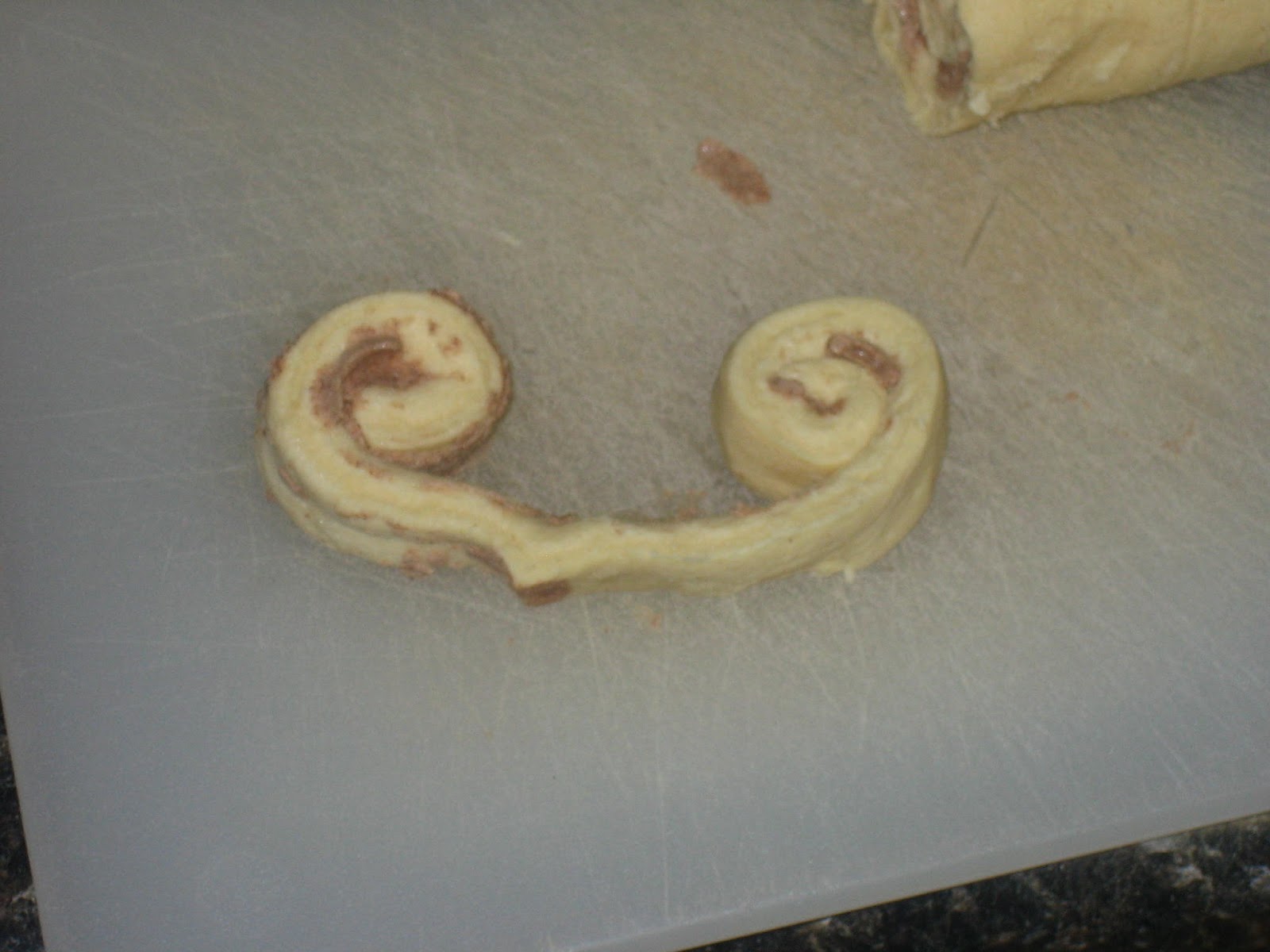 Sweetheart Cinnamon Rolls and Other Valentine's Day Goodies ~ Edesia's ...