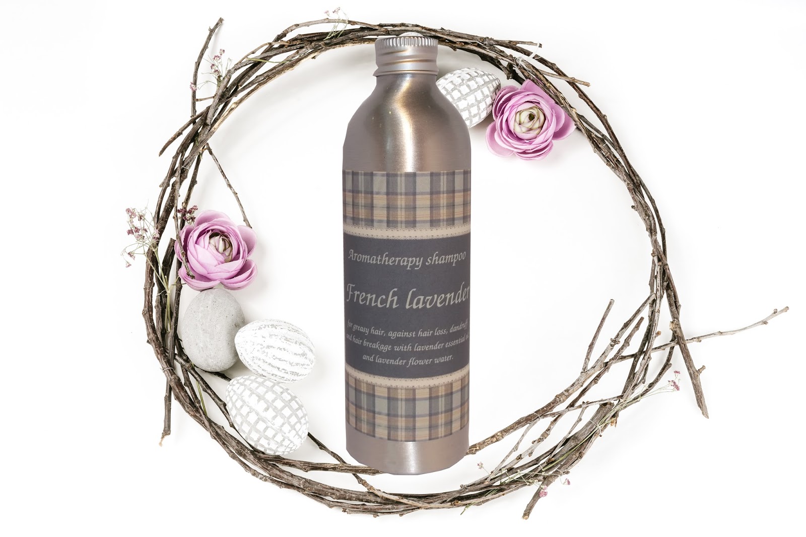 Sulfate-free and aromatherapy shampoo against hair loss and dandruff ...