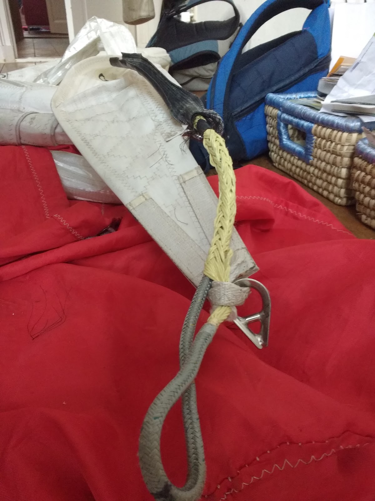 F22 trimaran building by Menno: New anti-torsion cable - PERFECT!