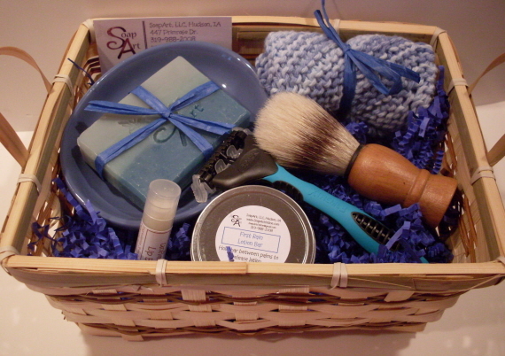 SoapArt - A Blog About Soap and Life: Baskets for a Benefit for Hunter Erb