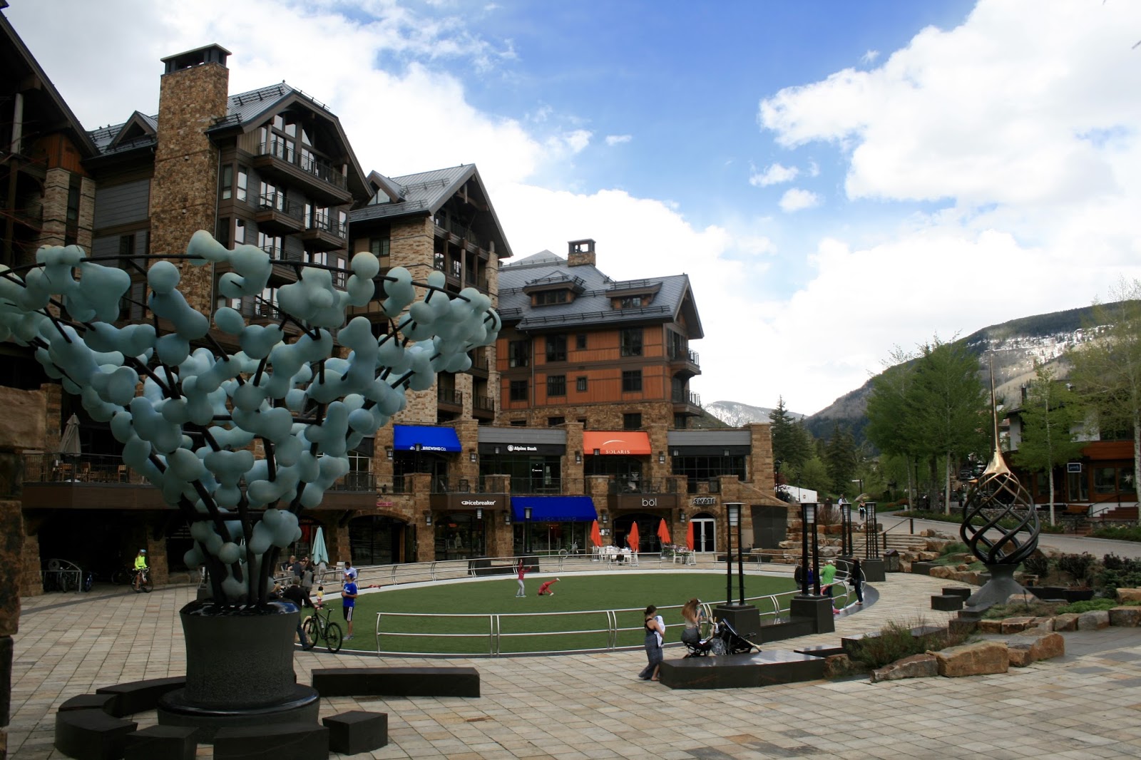 Amy's Creative Pursuits: A Day In Vail In The Spring