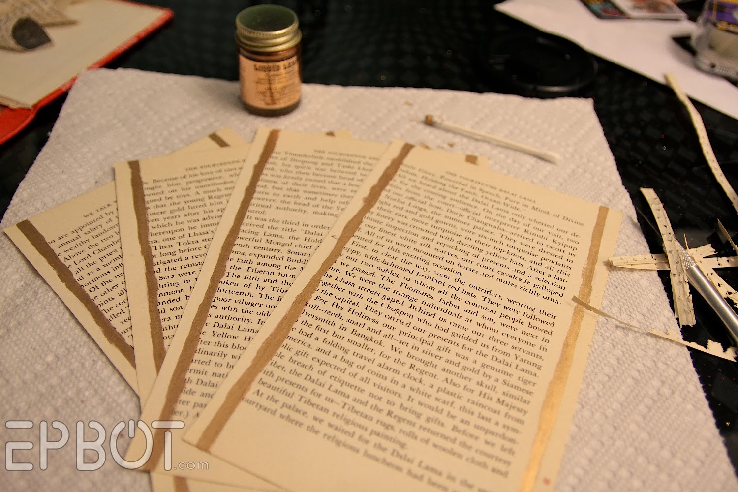 EPBOT: Book Paper Ornaments: Bows & Pinwheels