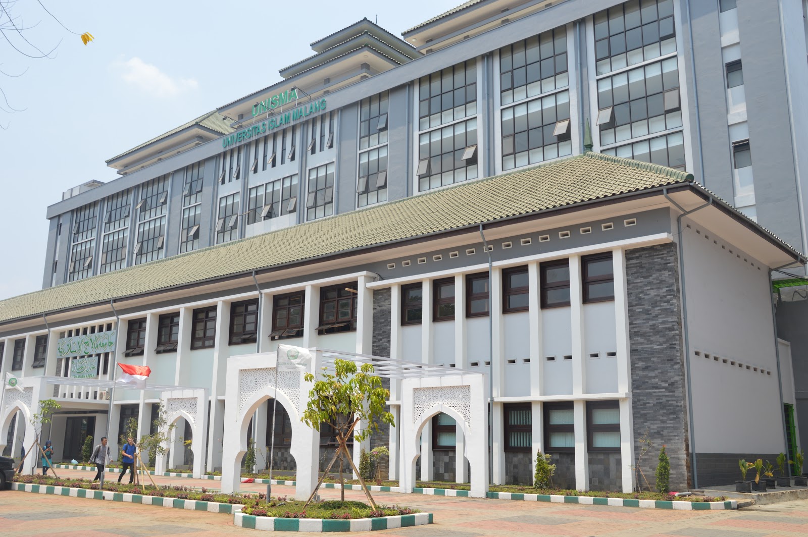 SEJARAH UNIVERSITAS ISLAM MALANG - --------------------BAUK UNISMA