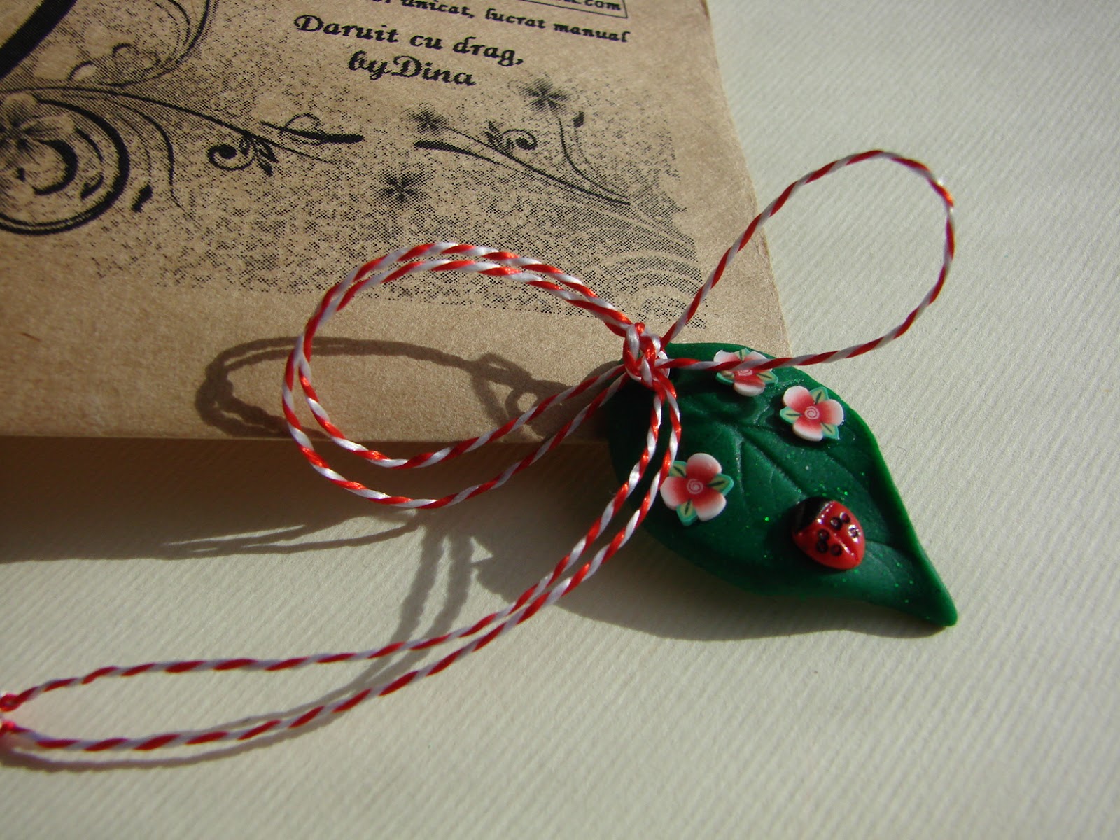 hand&home made byDina: Martisor frunza, floare si o buburuza ...