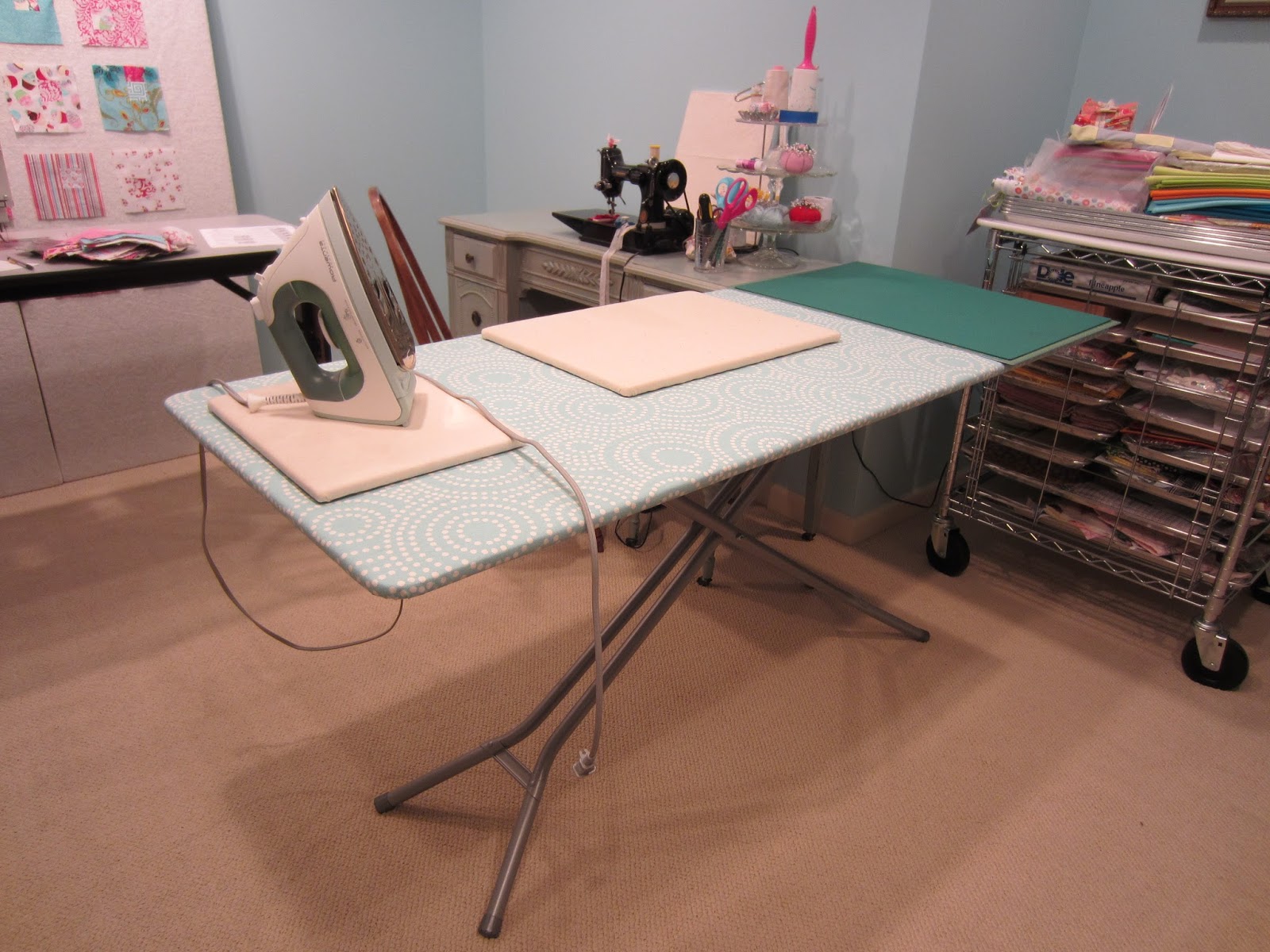 Miss Andrea Quilts: Perfect Pressing Boards
