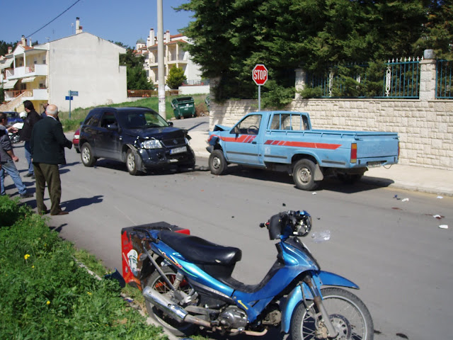 ΤΡΟΧΑΙΟ ΣΤΗΝ ΔΙΑΣΤΑΥΡΩΣΗ ΟΔ. ΕΛΥΤΗ ΜΕ ΑΦΡΟΔΙΤΗΣ - ΩΡΑΙΟΚΑΣΤΡΟ