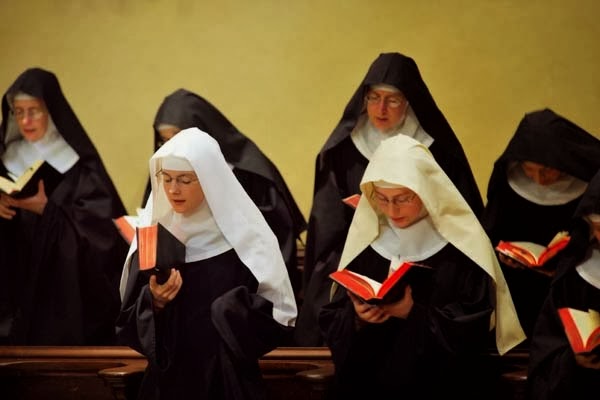 Pearla's Blog: Nun Gives Birth In Italy, Names Her Baby Francis